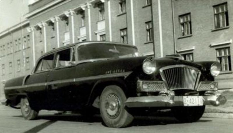 The Honqgi CA72 1E Prototype Was A C69 Chrysler Imperial With Chinese ...